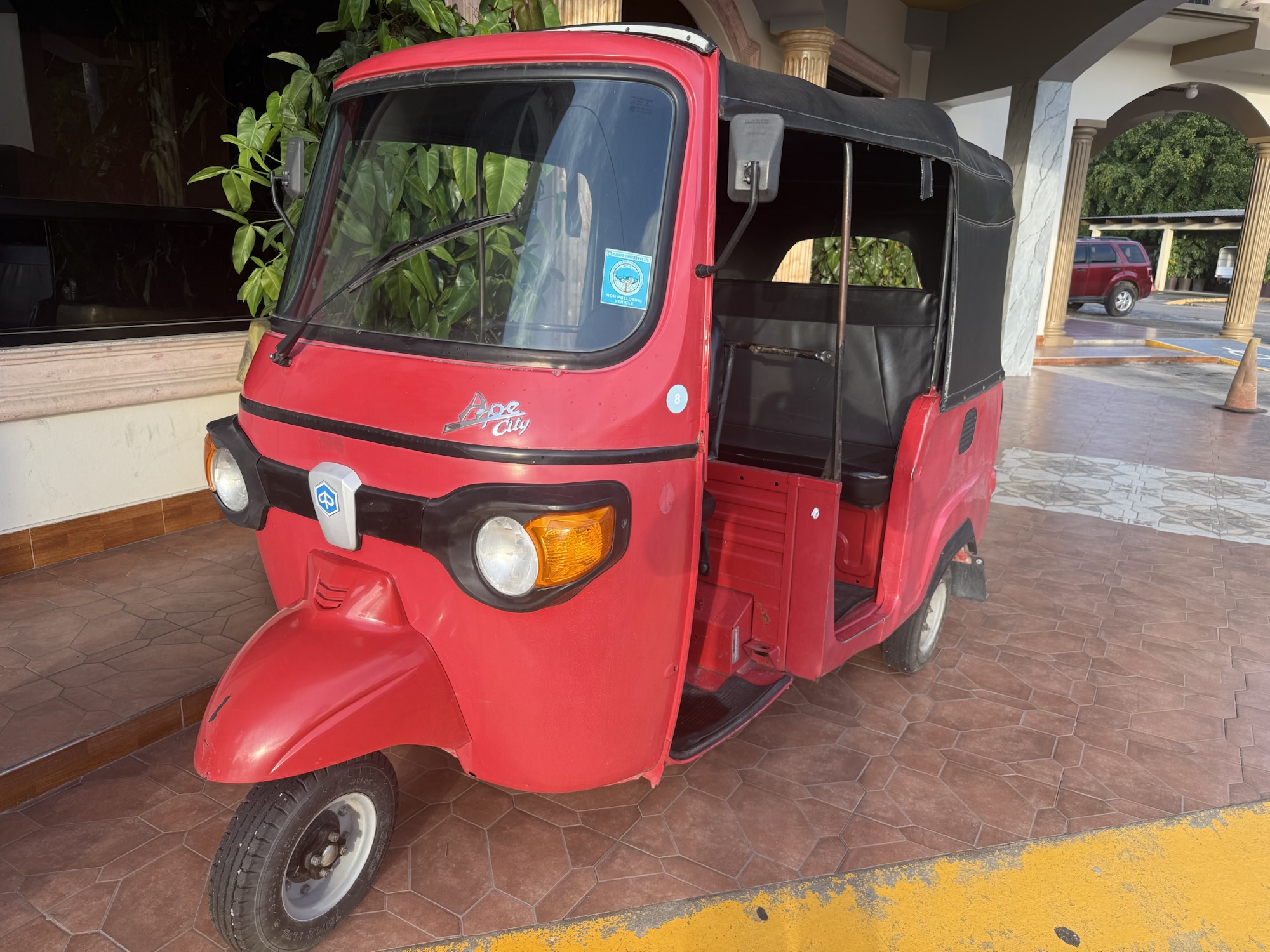 Tuk-Tuk Temptation – Letters to Rachel